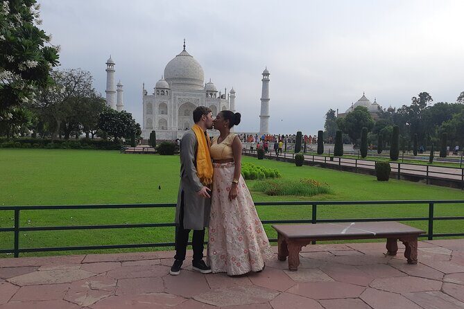 From Delhi : Taj Mahal Photoshoot in Indian Ethnic dresses - Price and Value
