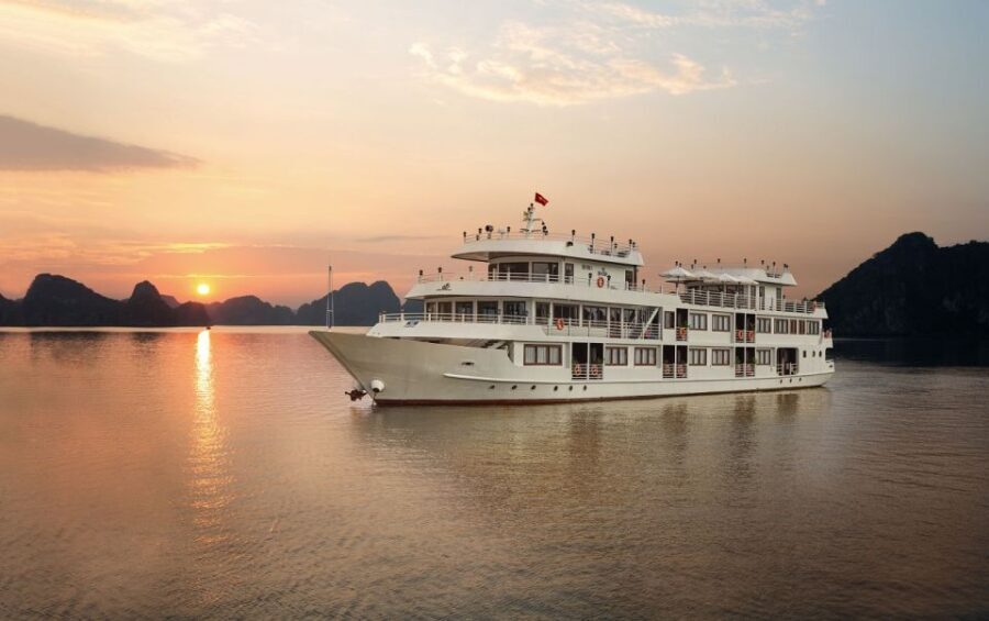 From Hanoi: Ha Long Bay 3-Day 5 Star Cruise with Balcony - What Makes This Cruise Stand Out?