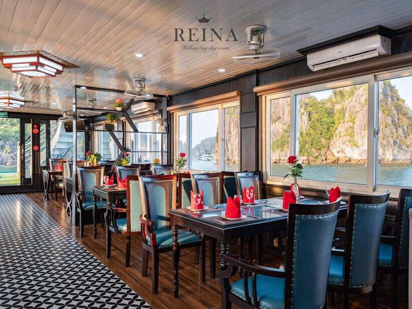 From Hanoi: Halong Bay 6hrs Tour with Lunch and Sunset Party - The Lunch Experience