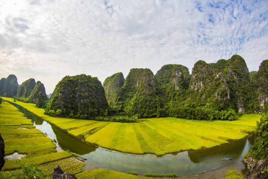 From Hanoi: Hoa Lu, Mua Cave and Tam Coc Full-Day Trip - Hoa Lu: The Ancient Capital