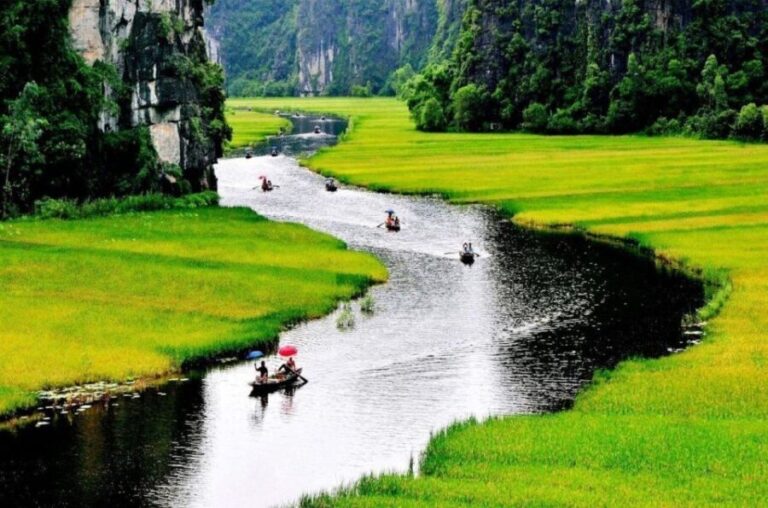 From Hanoi: Ninh Binh Express 1 Day Trip - First Stop: Hoa Lu Ancient Capital