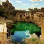 From Lahore: Katas Raj Temple, Khewra Salt Mines & Kalar Kahar Day Trip - Who Will Benefit Most from This Tour?
