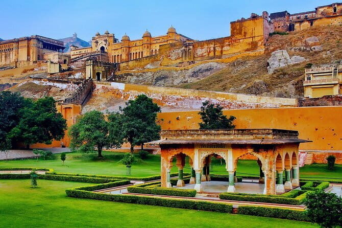 From Mumbai: Golden Triangle Luxury Tour with Flight & Hotels - What Makes This Tour Stand Out