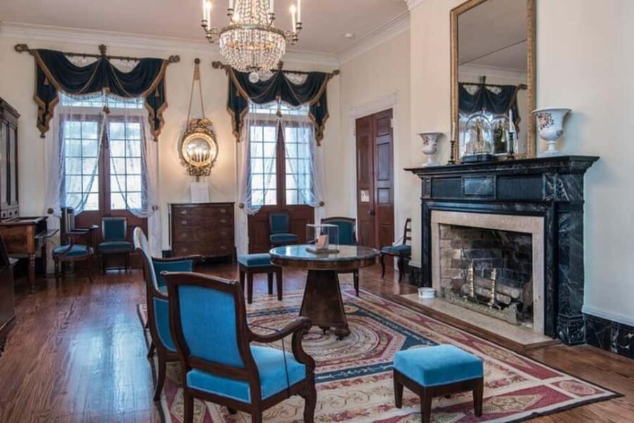 From New Orleans: Oak Alley and Laura Plantation Guided Tour - Is It Worth the Price?