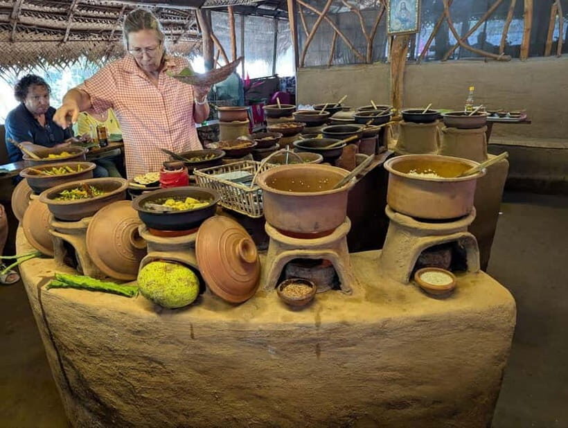 From Sigiriya:Polonnaruwa Day Tour with Farmers lunch - What the Reviews Tell Us