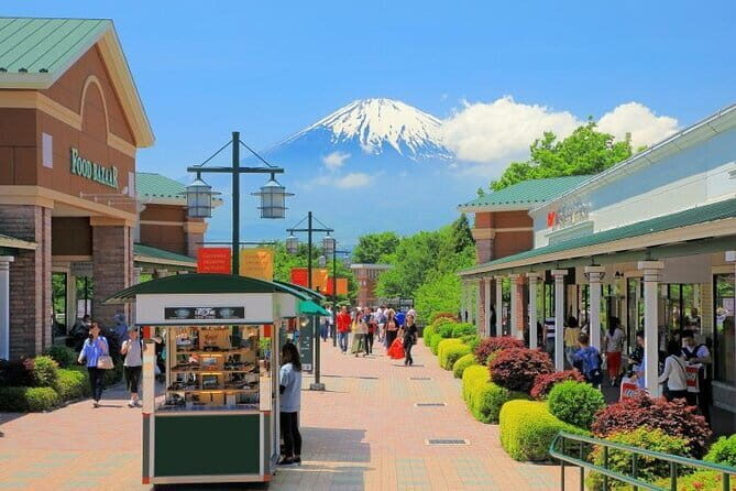 Fuji Day trip to Hakone Pirate Boat Ropeway Gotemba Outlets - Transportation and Group Dynamics