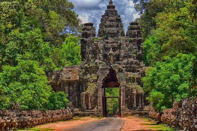 Full-Day Angkor Wat Sunrise & Sunset & All Must-See Private Tour - Lunch Break