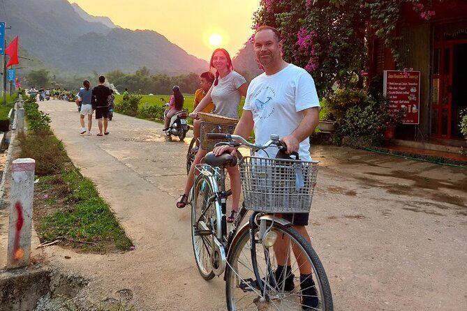 Full-Day Cycling & Handcraft Workshop in Mai Chau Valley - Authenticity and Trust: What Travelers Say