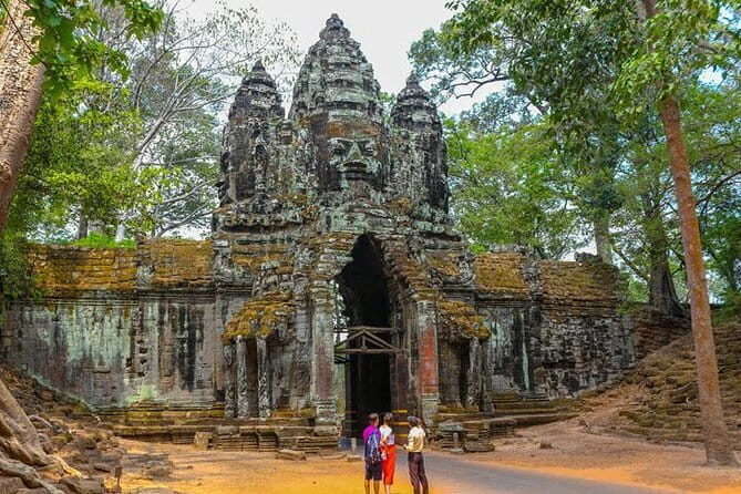 Full Day Discover Angkor Wat Archaeological with local guide - Why Choose This Tour?