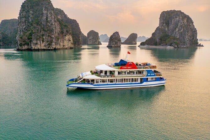 Full-Day Halong Bay 5 Stars Luxury Cruise Tour with Buffet Lunch - The Experience: What Travelers Are Saying