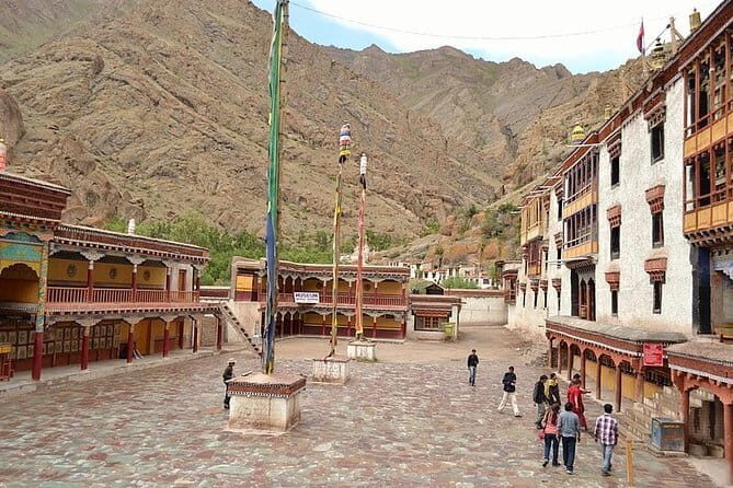 Full Day Leh Monasteries Tour (Shey, Thiksey & Hemis) - The Guided Experience and Its Impact