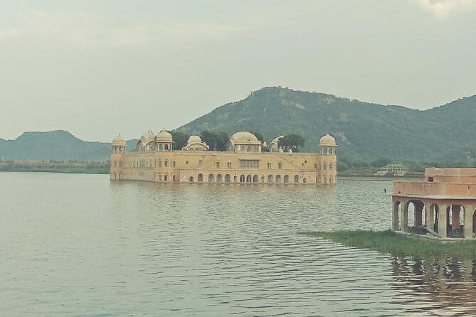 Full day private Jaipur city tour inclusive of Traditional Indian meal - How This Tour Balances Cost and Experience