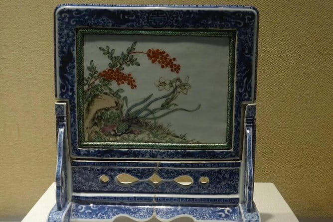 Full-Day Private Tour Panjiayuan Antique Market and Beijing Capital Museum - Practical Aspects and Value