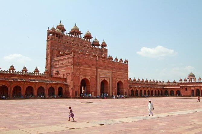 Full Day Taj Mahal & Fatehpur sikri Tour from Delhi by Car - FAQs