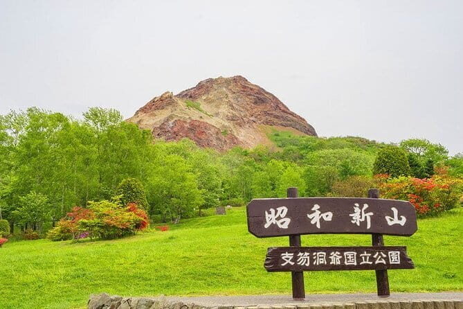 Full Day Tour in Hokkaido and Lake Toya from Sapporo - Transportation & Group Dynamics