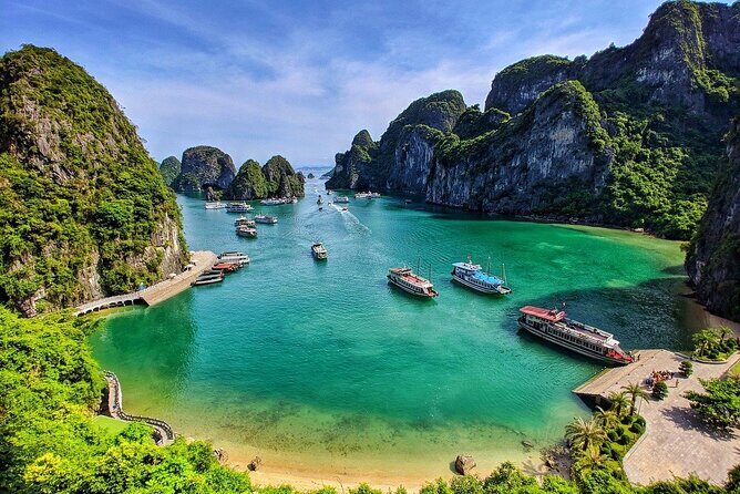 Full-Day Tour of Halong Bay Vietnam - The Experience: What Travelers are Saying