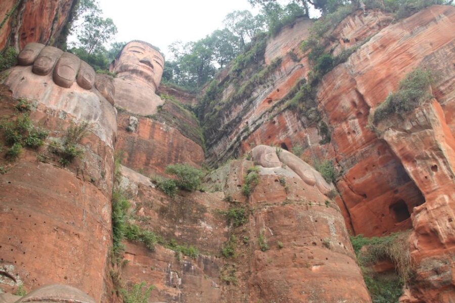Full-Day Tour of Leshan's Giant Buddha from Chengdu - How the Day Unfolds