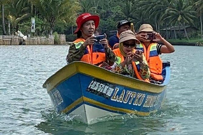 Full Day Tour Pacitan-East java departure from Yogyakarta:Beaches,cave,and River - Practical Details and What to Expect