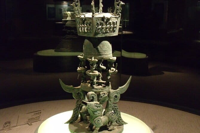 Full Day Tour to Chengdu Panda Centre and Sanxingdui Site - What Makes This Tour Stand Out