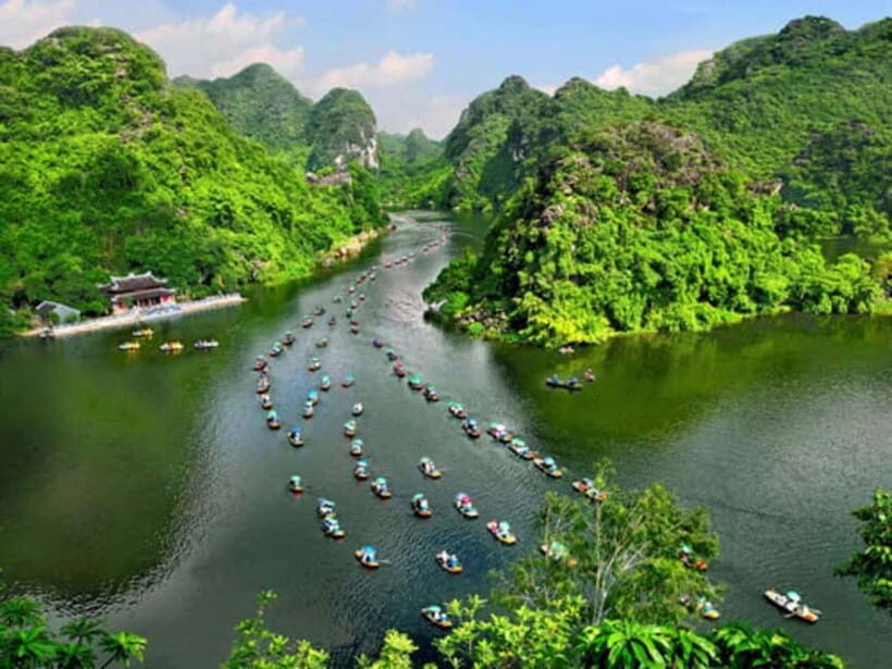 Full Day Visit Perfume Pagoda and Yen Stream From Hanoi - How the Tour is Structured