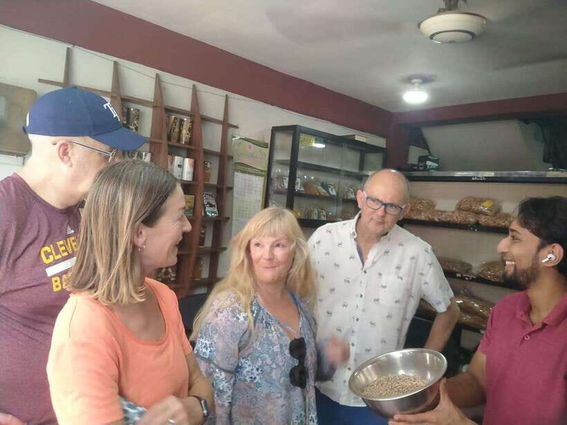 German speaking guide with Tuk around Colombo city tour - What to Expect During Your Colombo Tuk Tuk Tour