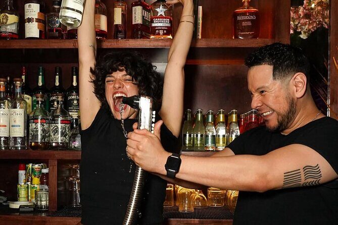 Glitz Glamor and Gangsters Hell's Kitchen Bar Tour NYC - Highlights of the Itinerary