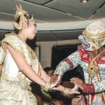 Grand Pearl Dinner Cruise: Dining & Live Performances - Authentic Experiences and Traveler Feedback