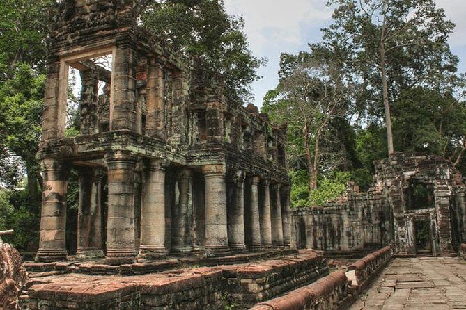 Grand Tour and Banteay Srei Group Tour - A Balance of Sites and Atmosphere