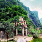 Group one day Tam Coc Tours Visiting Bai Dinh Trang An Boating Trip from Hanoi - The Cultural and Culinary Experience: Authentic Vietnamese Lunch