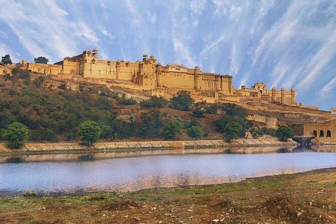 Guided Jaipur Tour by Day & Night with Traditional Indian Dinner - The Evening: Dining and Night Views