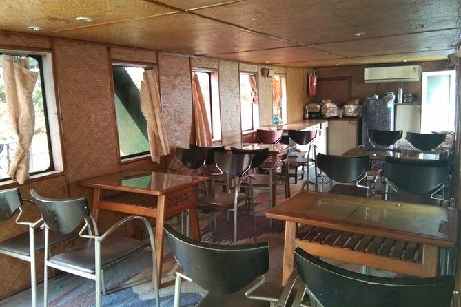 Guided Kolkata Sightseeing Trip by Car, Walk & Sunset Cruise Excursion Trip - Victoria Memorial Hall: An Iconic Landmark