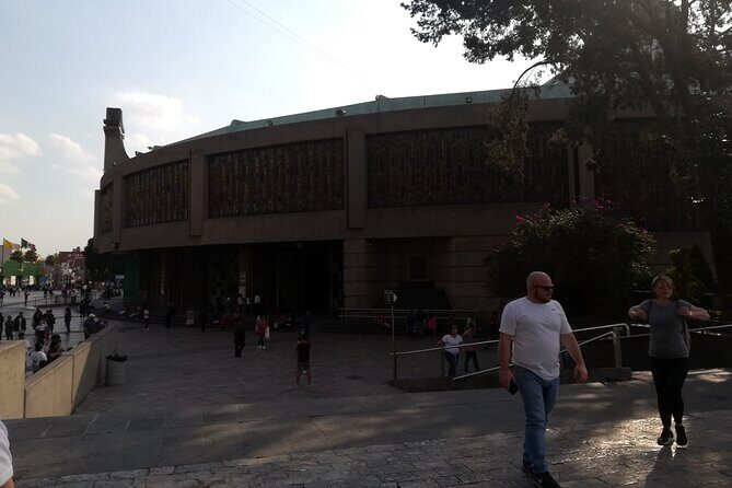Guided tour POR the Basilica DE Guadalupe with architect - In-Depth Breakdown of the Tour