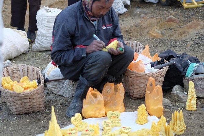 Guided Tour to Ijen Crater Blue Fire - The Sum Up