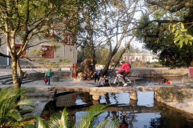 Guilin Bike Tour and Visit of Jiangtouzhou Ancient Village - Exploring Jiangtouzhou Village