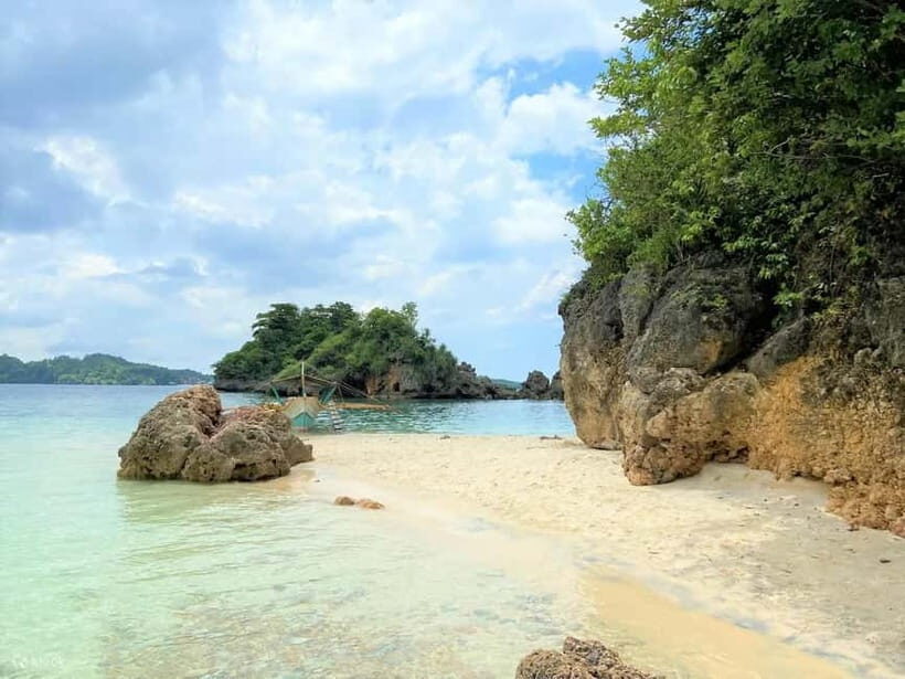 Guimaras: Private Island Hopping Tour with Lunch - Why This Tour Is Worth Your While