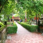 Ha Long Bay Cruise Day Tour - Kayaking, Swimming & Lunch - Who Should Consider This Tour?