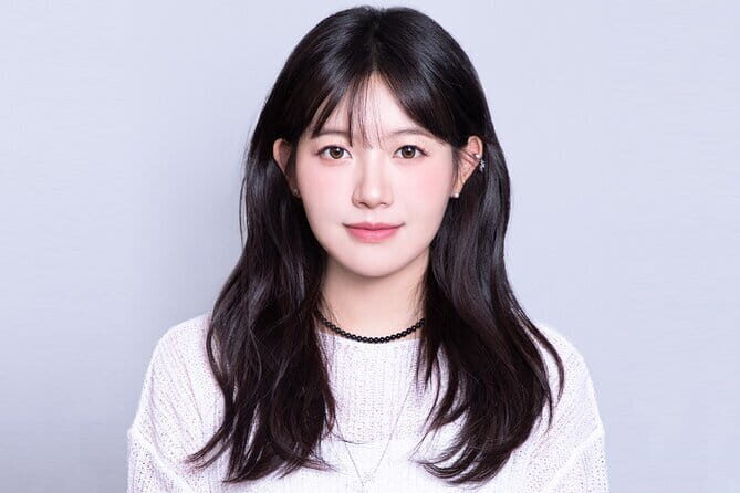 Hair, Personal Color and Makeup with Photo Shoot at SihyunHada - The Value of This Experience