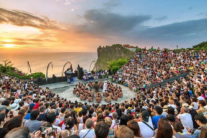 Half Day Bali Private: Uluwatu Cliff Temple and Jimbaran Bay Tour - Exploring the Itinerary in Detail