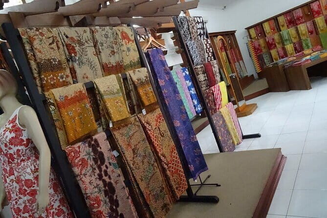 Half Day Bali Shopping Art Village Private Tour - Why You’ll Love This Tour