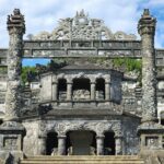 Half-Day Combo Tour: Hue Royal Tombs & Dragon Boat Experience - How the Tour Feels in Practice