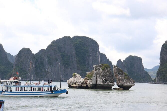 Halong Bay 4 Hour Cruising with Caving, Kayaking and Lunch - The Value of This Tour