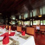 Halong bay Boutique Cruise 2D/1N tour: Kayaking, swimming, Titop island & cave - Arriving at Ha Long Bay – A Warm Welcome and First Impressions