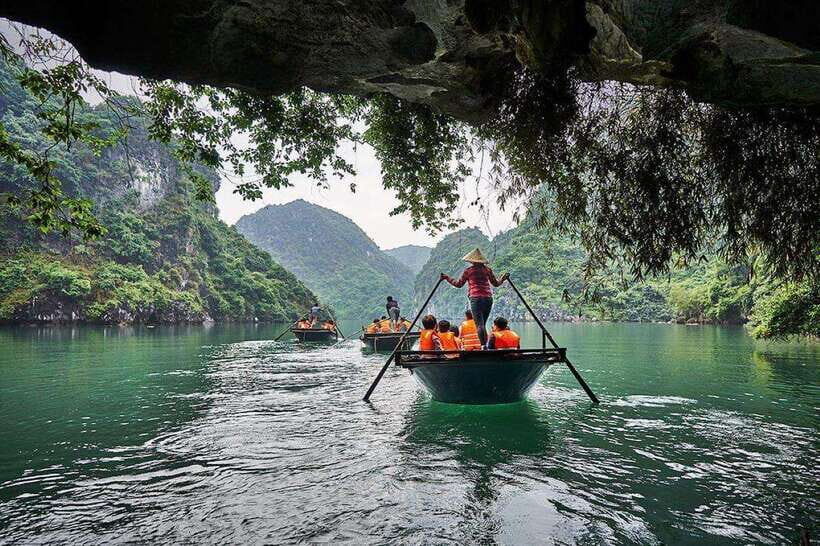 Halong Bay: Full-Day 4-Star Experience with Kayaking - Authentic Experiences and Practical Tips