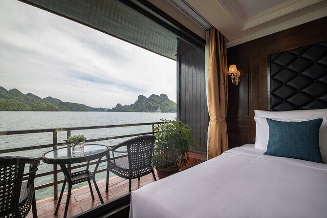 Halong Pandora 5 Star Cruise 2D1N-All Inclusive, cave, transfer - The Boat and Service: An Area of Mixed Reviews