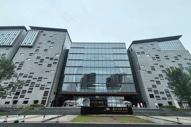 Hangzhou: English Guided Tour at Zhejiang Provincial Museum - Detailed Breakdown of the Itinerary