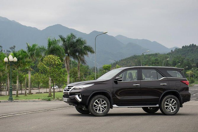 Hanoi Airport Arrival Private Transfer By Luxury Car (4 Seats Car) - Introduction