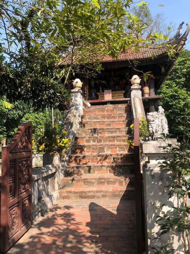 HANOI CITY: MOTORBIKE TO OLD QUARTER & HO CHI MINH TOMB - The Practical Details