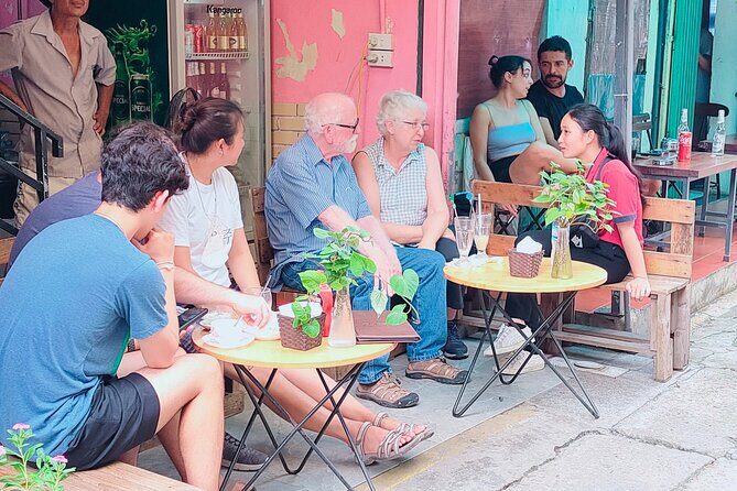 Hanoi city tour and drinking beside railway- group tour - FAQs