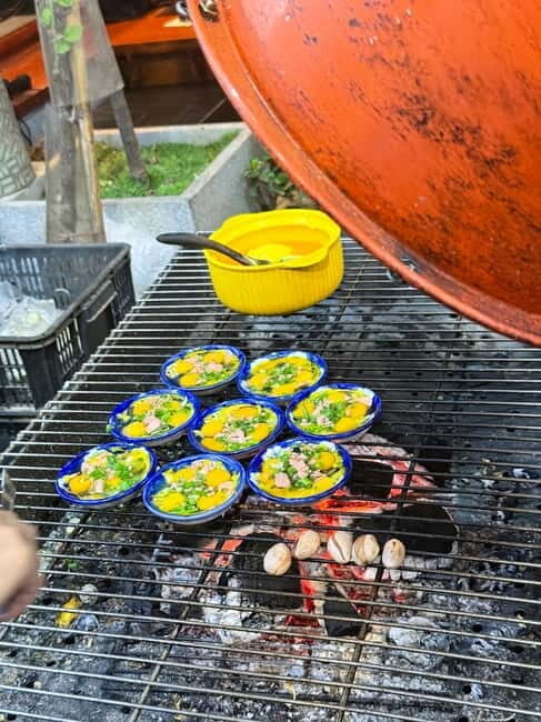 Hanoi: Foodie-Led Street Food Tour with Train Street Visit - The Train Street Experience