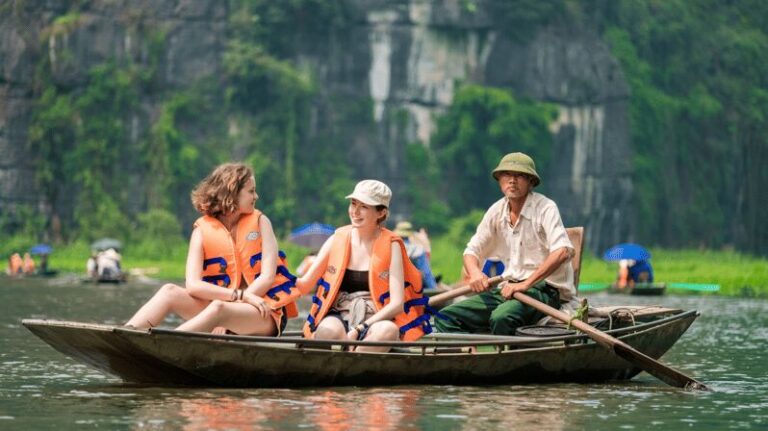 Hanoi: Luxurious 2-Day Ninh Binh Tour with Hotel/Bungalow - Detailed Breakdown of the Itinerary